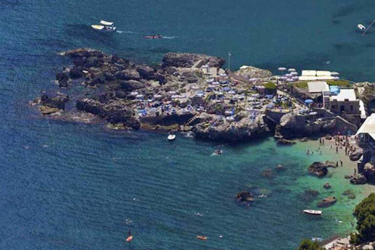 Noleggio scooter Capri by Alfano 1 - Rent Capri